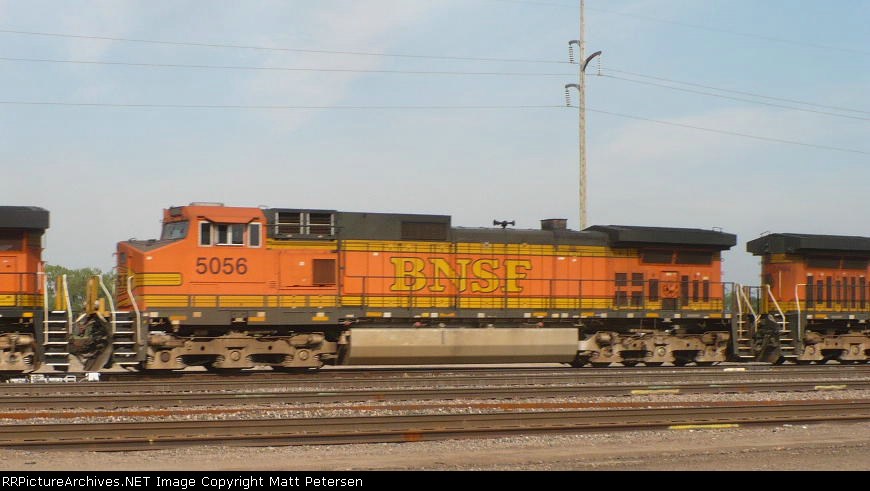 BNSF 5056